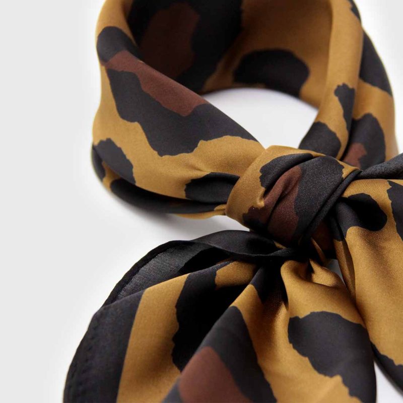 Pañuelo 70 x 70 168 – KASPI